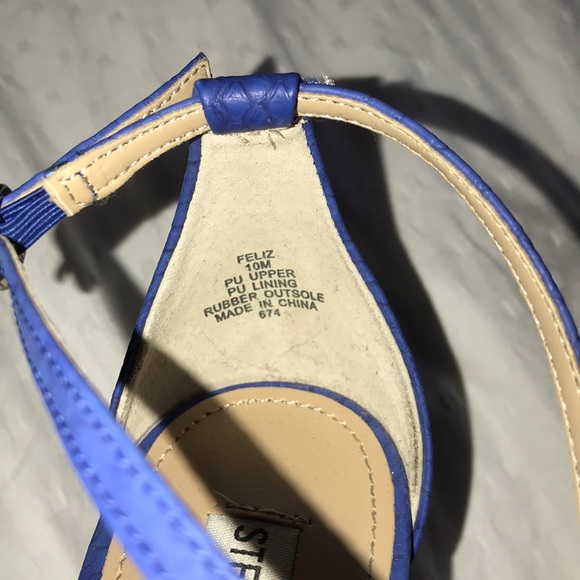 Steve Madden | Shoes | Steve Madden Royal Blue Snakeskin Look Strap ...